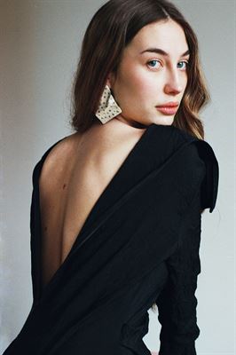 THE WOLVES MODEL MANAGEMENT - development