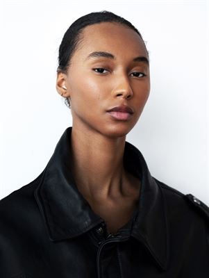 THE WOLVES MODEL MANAGEMENT - development