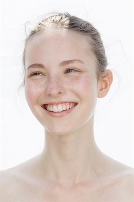 THE WOLVES MODEL MANAGEMENT - development