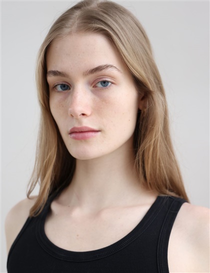 WONDERWALL MANAGEMENT - women-newfaces